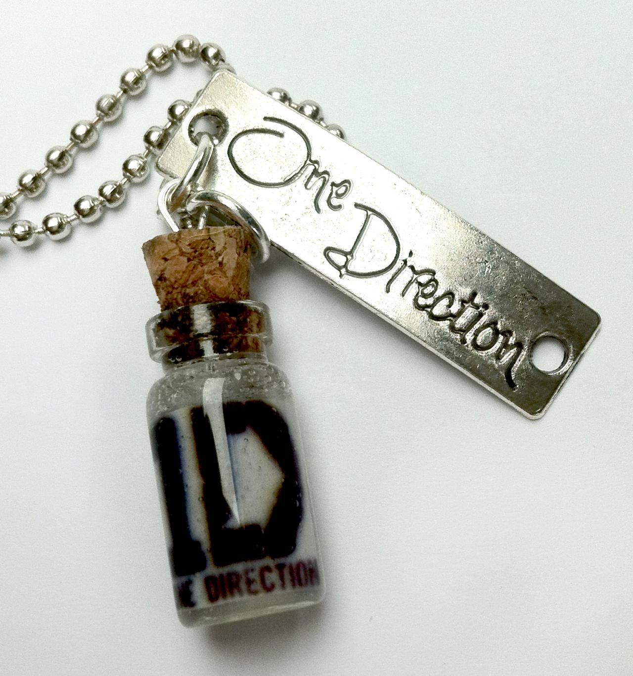 One Direction Necklace. on Luulla